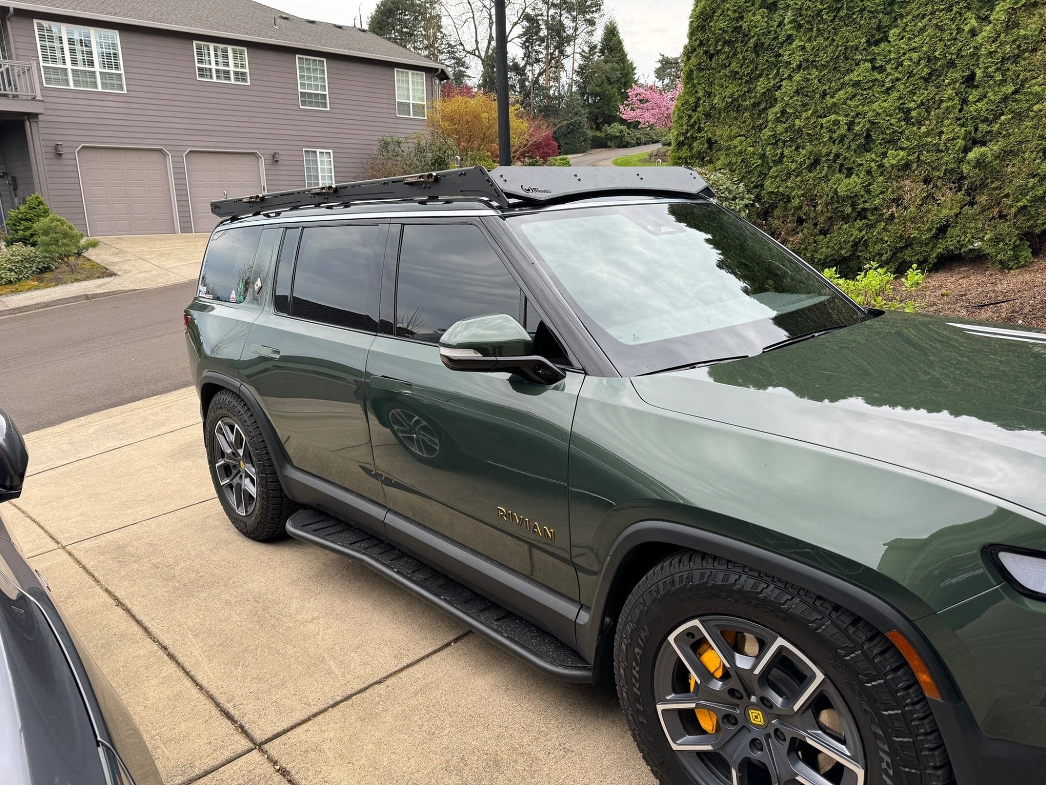 Prinsu Pro Series Low Profile Roof Rack for 2022-2024 Rivian R1S - Rec ...