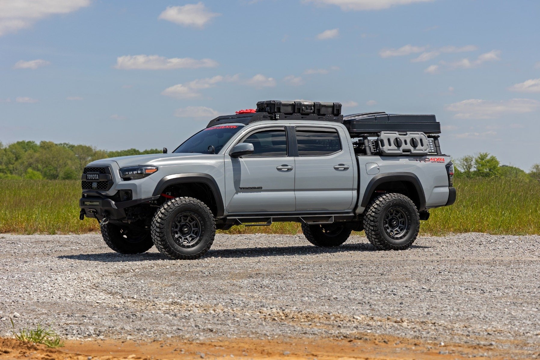 Rough Country Flat Fluid Containers with Lockable Mount - Recon Recove ...